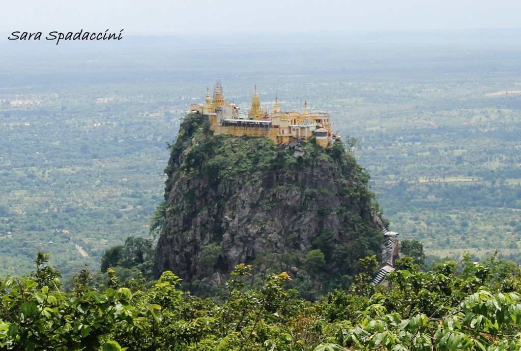 Ultimi giorni in Myanmar: salita al Monte Popa | aCasaMai.it