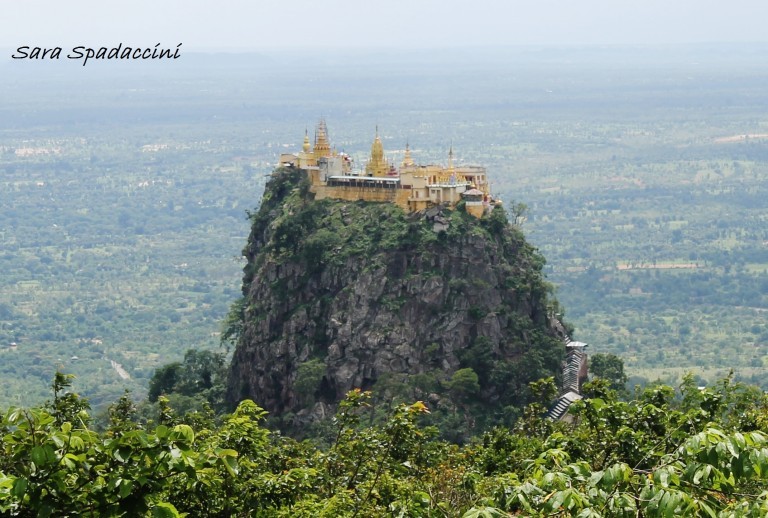 Ultimi giorni in Myanmar: salita al Monte Popa | aCasaMai.it